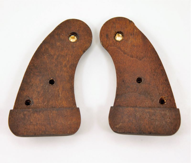 Colt Detective Special Walnut Grip Gold Medallion